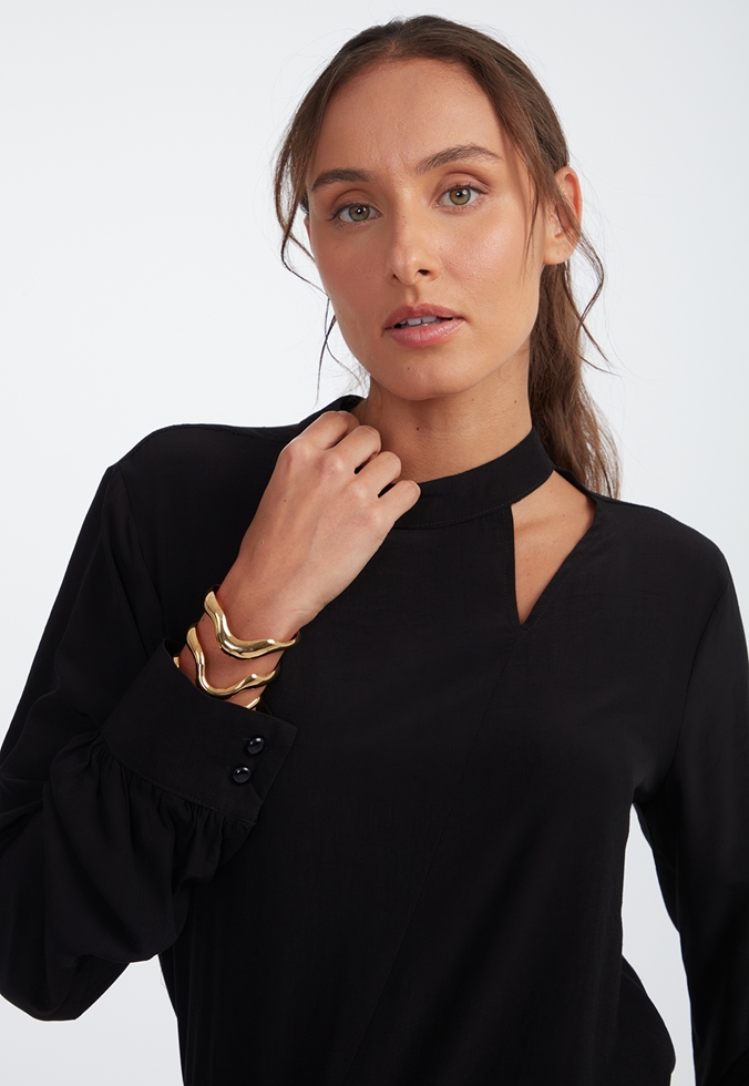 Blusa Traymon Gola Alta E Recorte Vazado Bl0055 - Blusa Traymon Gola Alta E Recorte Vazado - Traymon